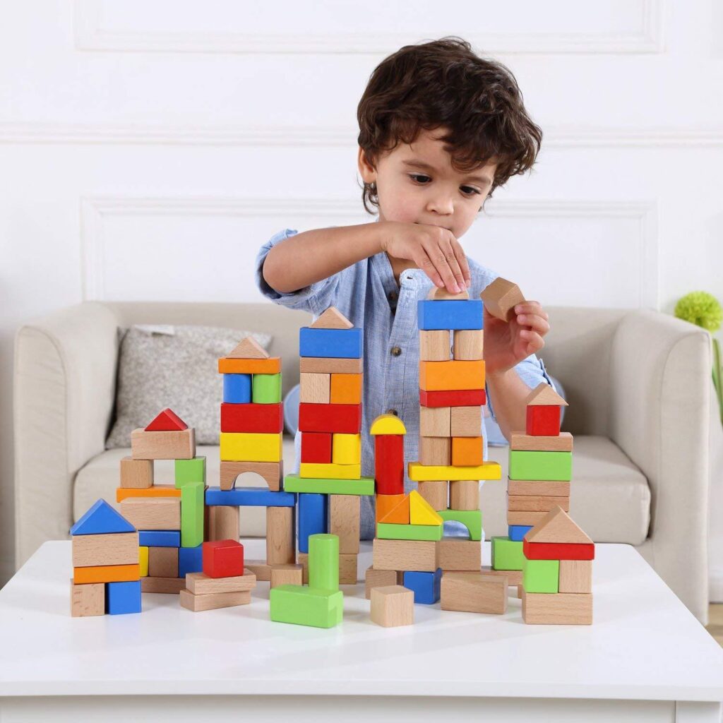 When Can My Child Build Blocks? - WoodadaToy